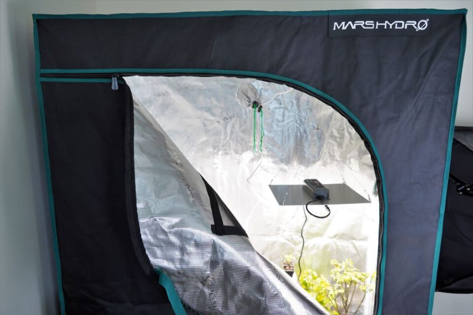 Mars Hydro Grow Tent Review - Pepper Geek