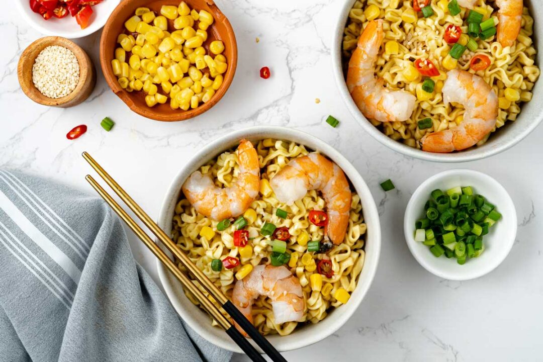 (Easy) Spicy Shrimp Ramen Noodles Recipe - Pepper Geek